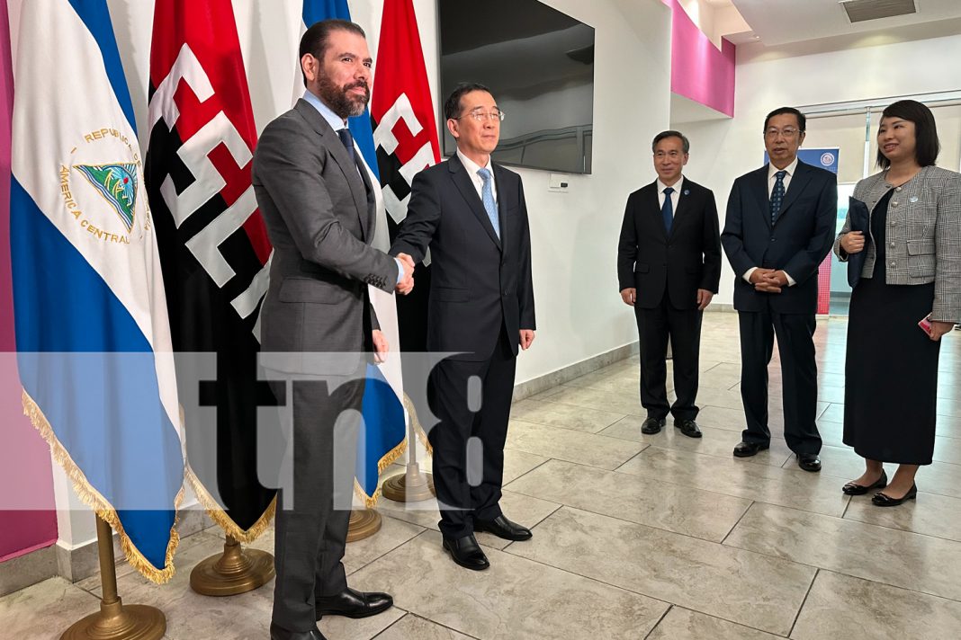 Yang Zhen llegó a Nicaragua y presidirá La XVLL Cumbre empresarial | TN8.ni