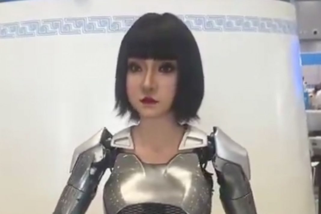 Xiao He, el robot humanoide trilingüe en China | TN8.ni