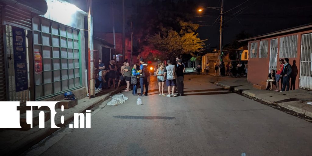 Motociclista muere tras fuerte accidente contra poste en Managua | TN8.ni